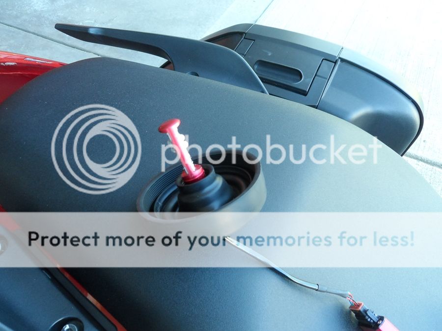 HowTo: OPT7 Install / Headlight bulb replacement on a naked model | CTX ...