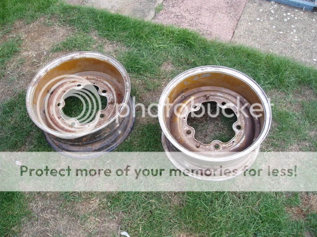 For Sale - Vw Beetle bits, Banded steelies, late fuel tank, other bits ...